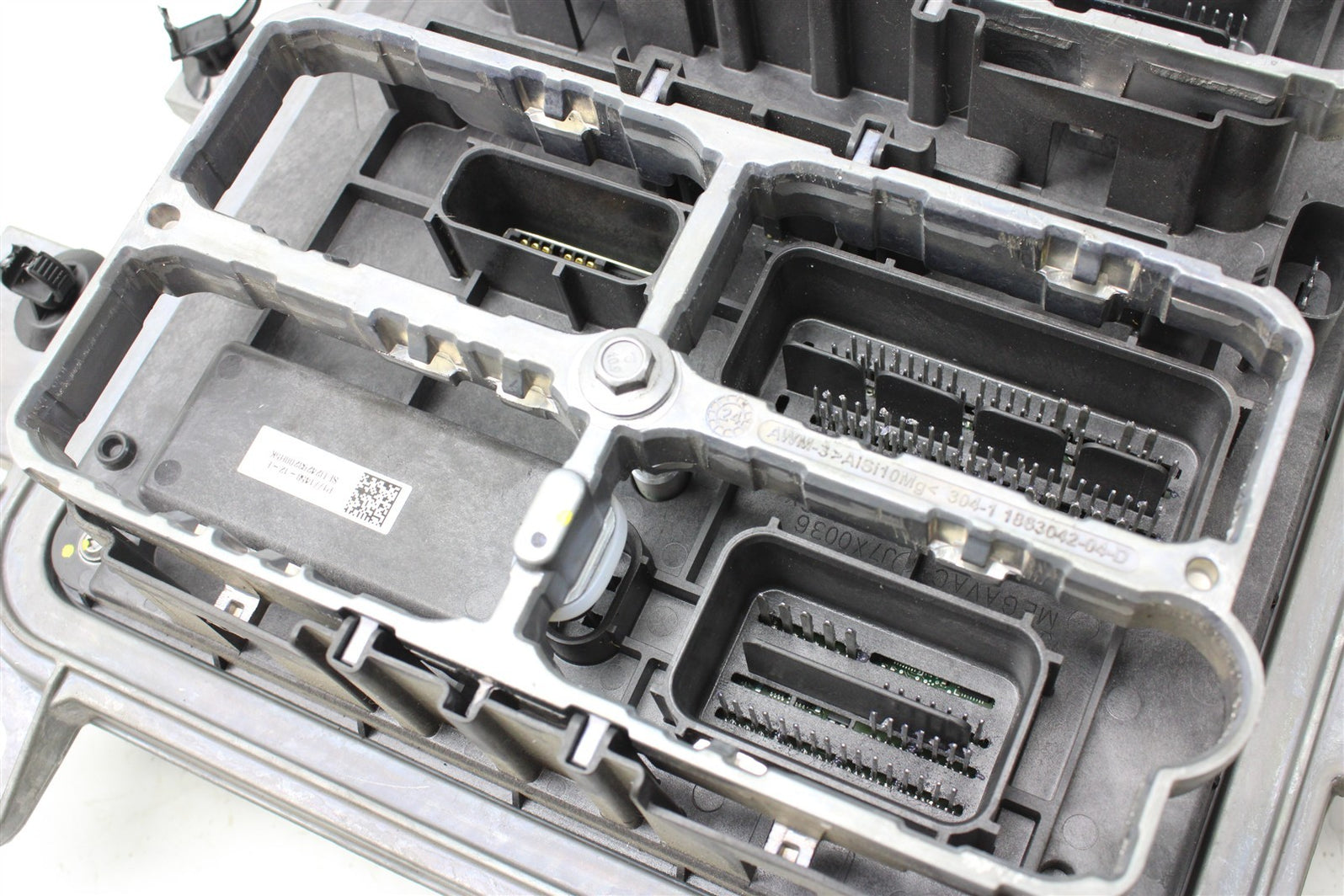 2024 Tesla Cybertruck Front Right Mid Voltage Control Module 1771458-1 ...