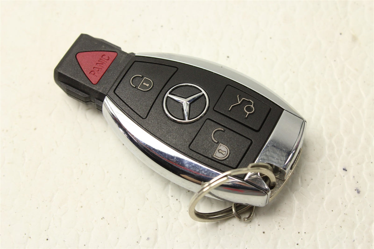 2015 Mercedes-Benz AMG C63 Coupe Key Fob USED — 541 Motorsports