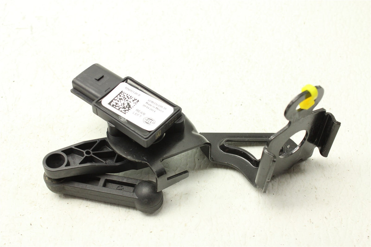 2024 Tesla Cybertruck Rear Left Suspension Height Level Sensor 1250971 ...